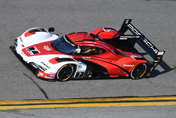 2026 Rolex 24 at Daytona Update: Hour 6